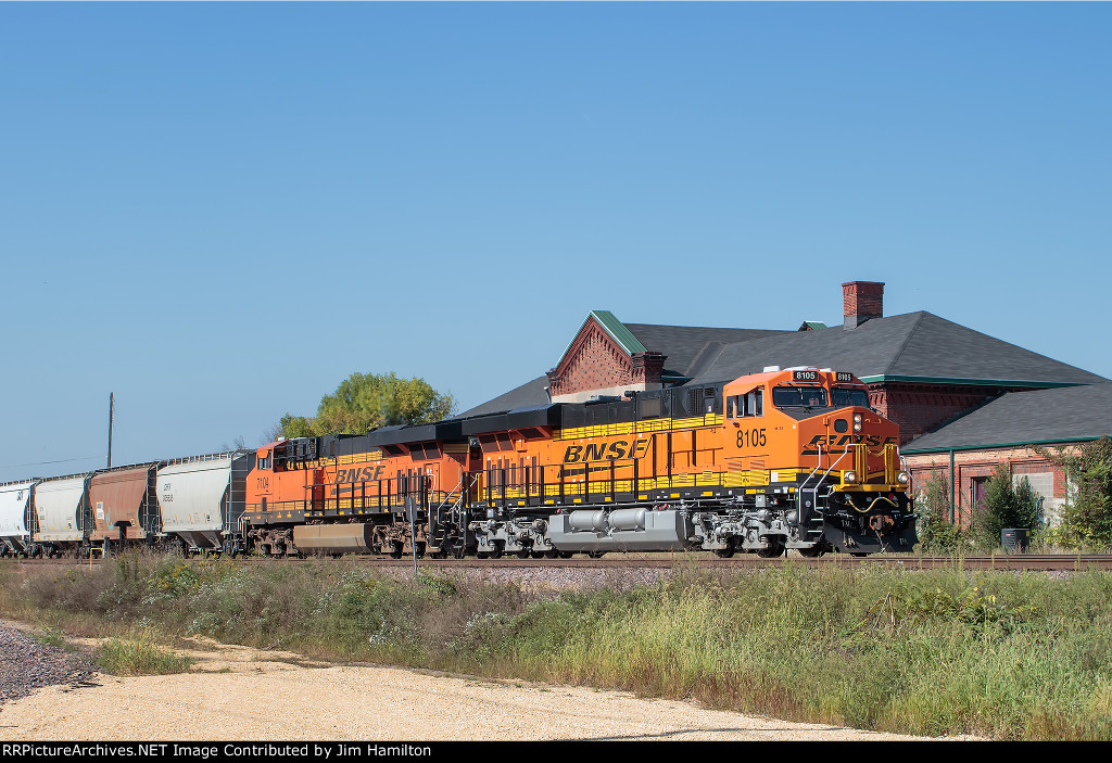 BNSF 8105 North